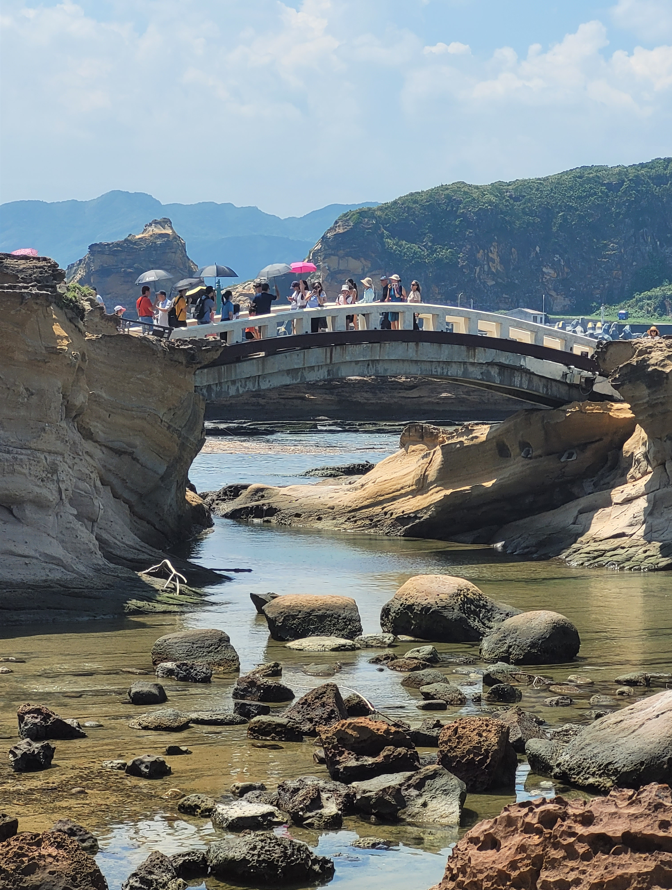 The Mesmerizing Rock Formations at Taiwan's Yehliu Geopark